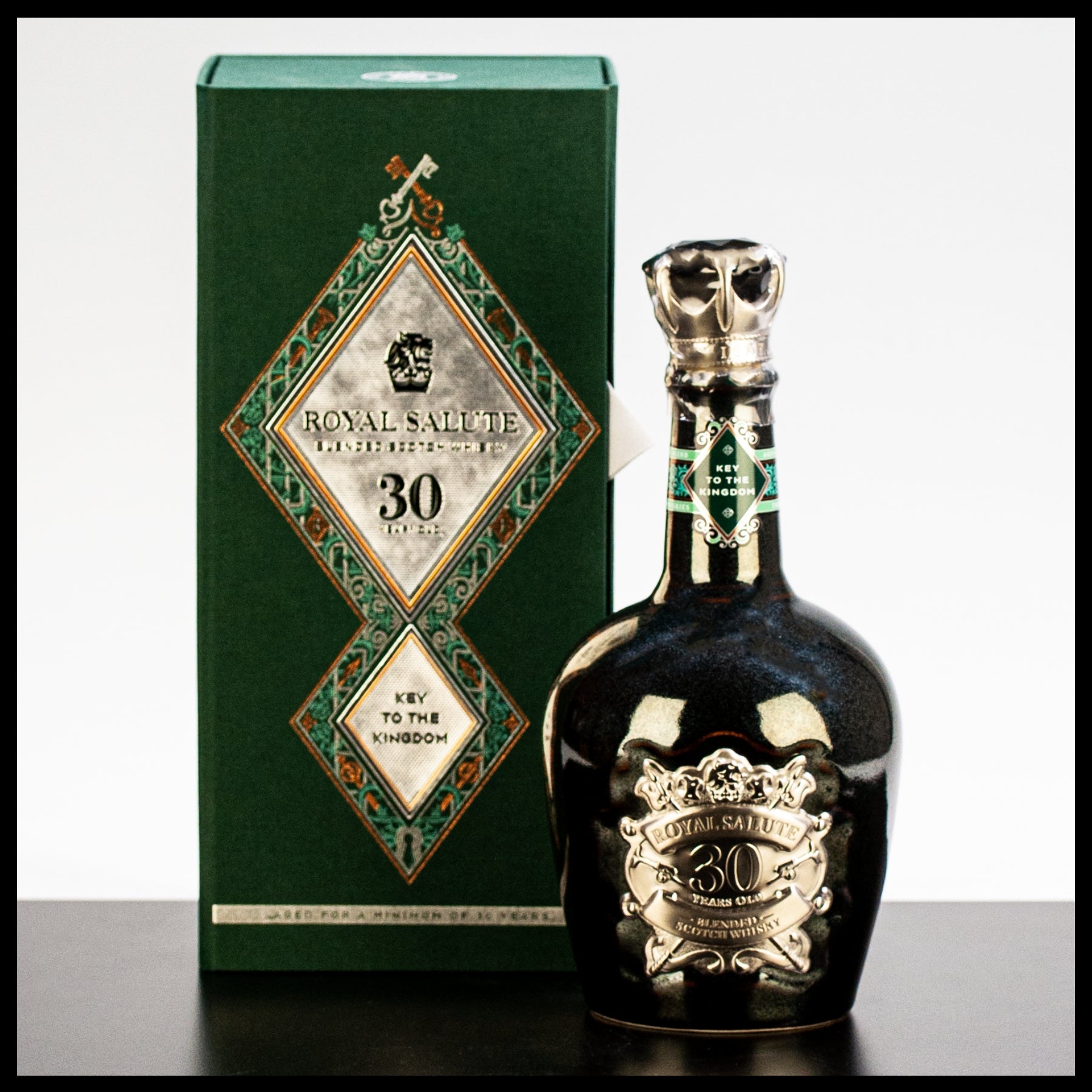 Chivas Regal 30 YO Royal Salute "Key to the Kingdom" Whisky 0,5L - 40% ...